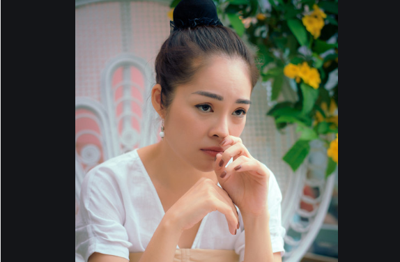 Hậu ly hôn, Dương Cảm Lynh gặp khó khăn trong cuộc sống và công việc