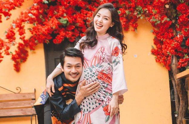 Trước tình hình dịch Corona bùng phát, bà xã Quang Tuấn bầu 8 tháng đã có hành động bất ngờ