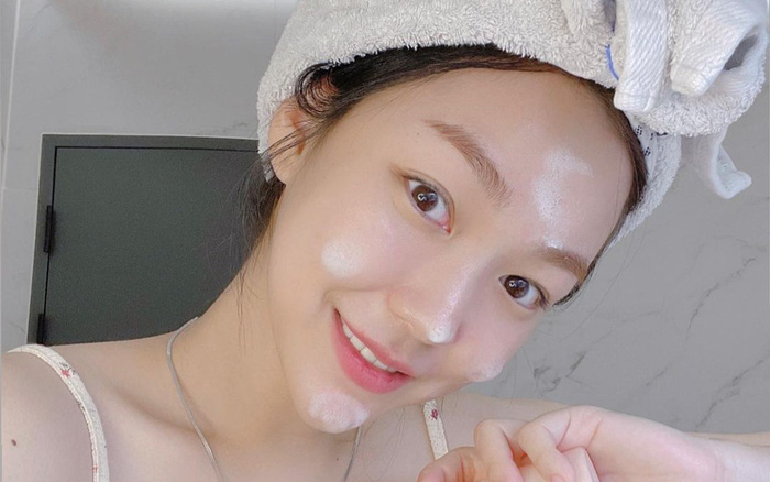 4 mẹo rửa mặt trong mùa lạnh giúp làn da của bạn không bị khô căng khi ...