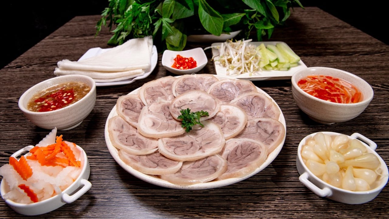 Thịt chân giò đừng luộc với nước lã: Dùng loại nước này vừa không hôi ...