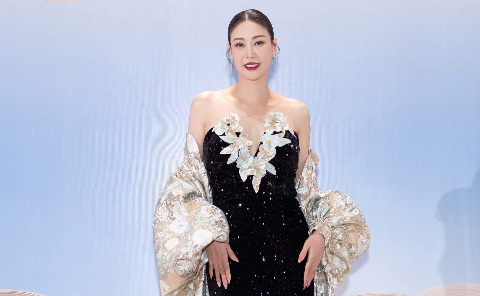 Hoa hậu Hà Kiều Anh từng ăn cơm chan nước lã thành hoa hậu trẻ nhất ...