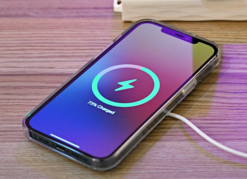 Điện thoại có 1 nút nhỏ, bật lên giúp sạc pin nhanh gấp 10 lần: Ai ...