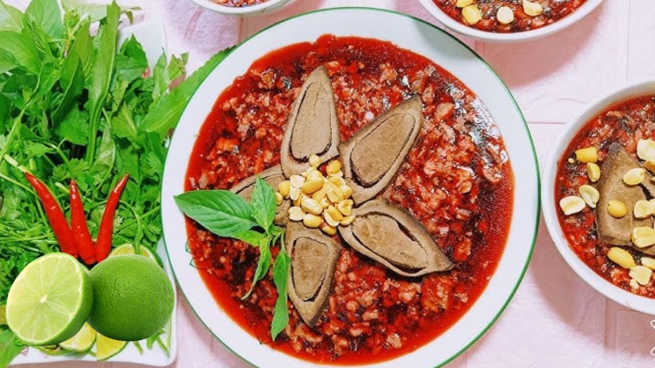 Cách làm tiết canh chay từ rau củ quả vừa lạ miệng vừa an toàn