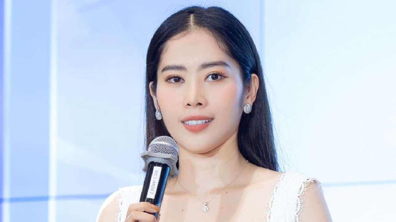 Nam Em vừa khóc vừa chửi khán giả, ẩn ý chuyện sẽ có hành động dại dột ...