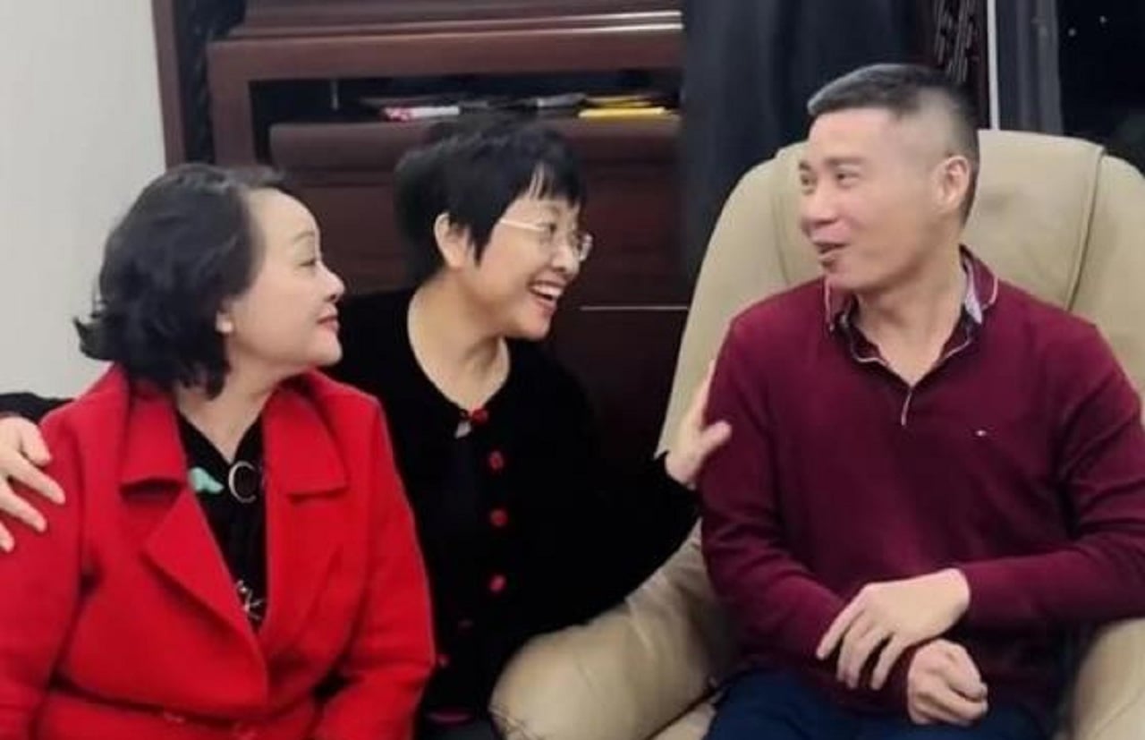MC Thảo Vân có hành động đặc biệt dành cho NS Công Lý, thái độ của vợ ...