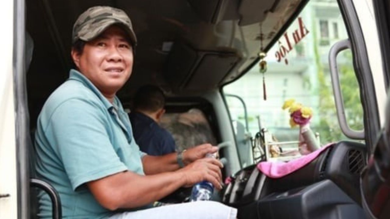Tại sao tài xế xe tải đường dài thường dẫn theo một phụ nữ? Lý do quan trọng, ai nghe xong cũng ...